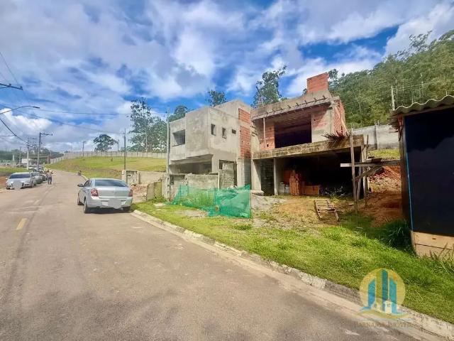 Casa / Sobrado para Venda em Santana de Parnaíba/SP Suru 3 Quartos