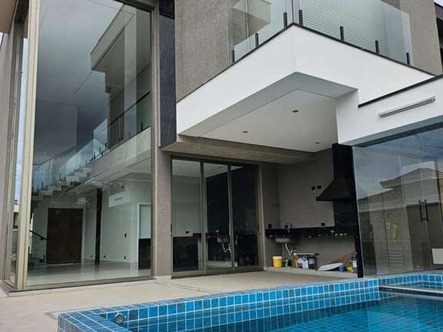 Casa / Sobrado para Venda em Santana de Parnaíba/SP Suru 3 Quartos
