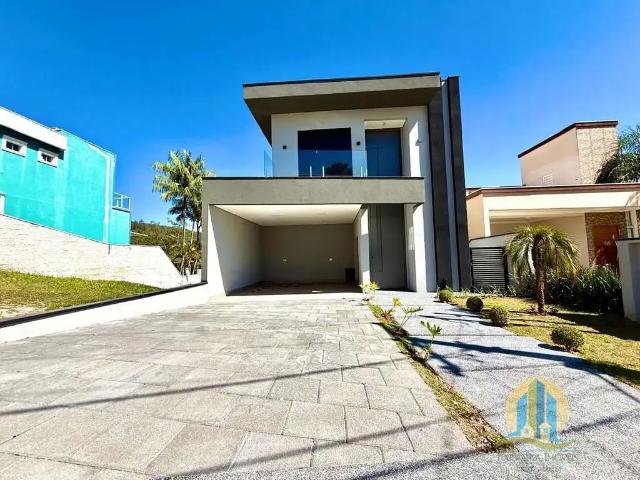 Casa / Sobrado para Venda em Santana de Parnaíba/SP Suru 3 Quartos
