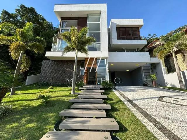 Casa / Sobrado para Venda em Santana de Parnaíba/SP Quintas do Ingaí 3 Quartos