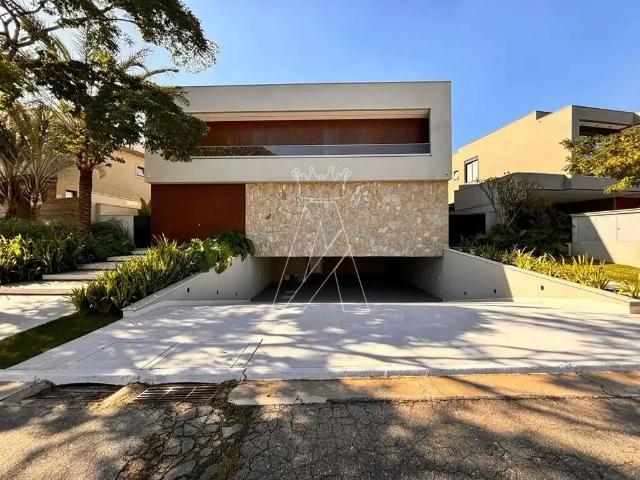 Casa / Sobrado para Venda em Santana de Parnaíba/SP Tamboré 4 Quartos