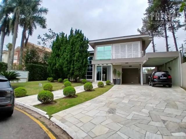 Casa / Sobrado para Venda em Santana de Parnaíba/SP Tamboré 4 Quartos