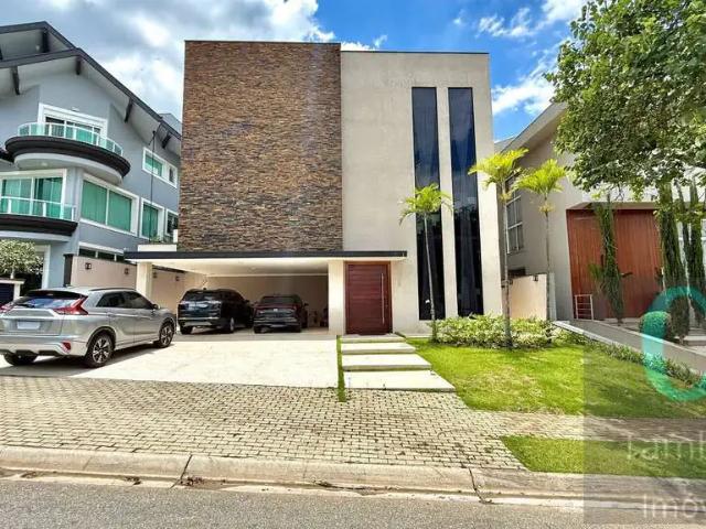Casa / Sobrado para Venda em Santana de Parnaíba/SP Tamboré 4 Quartos