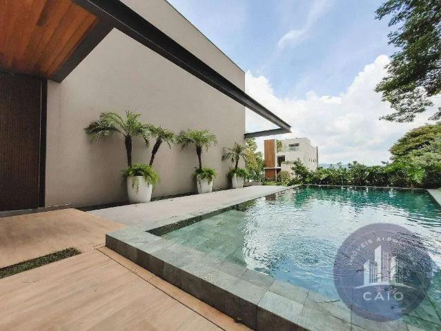 Casa / Sobrado para Venda em Santana de Parnaíba/SP Tamboré 4 Quartos