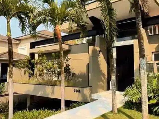 Casa / Sobrado para Venda em Santana de Parnaíba/SP Tamboré 4 Quartos