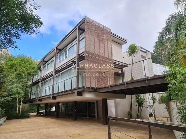 Casa / Sobrado para Venda em Santana de Parnaíba/SP Tamboré 4 Quartos