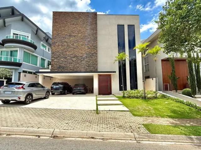 Casa / Sobrado para Venda em Santana de Parnaíba/SP Tamboré 4 Quartos