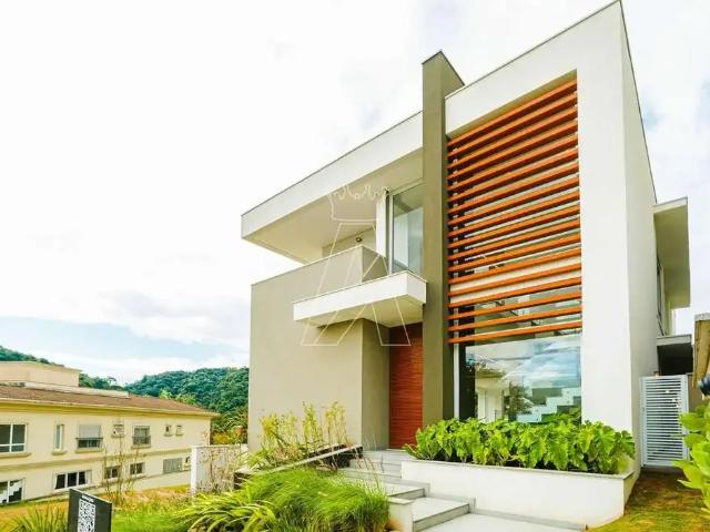 Casa / Sobrado para Venda em Santana de Parnaíba/SP Tamboré 4 Quartos
