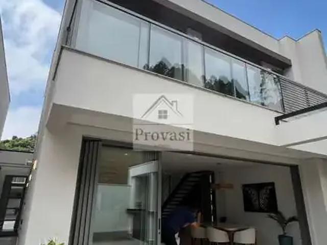 Casa / Sobrado para Venda em Santana de Parnaíba/SP Tamboré 4 Quartos
