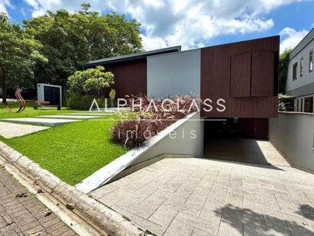 Casa / Sobrado para Venda em Santana de Parnaíba/SP Tamboré 4 Quartos