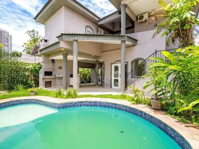 Casa / Sobrado para Venda em Santana de Parnaíba/SP Tamboré 4 Quartos