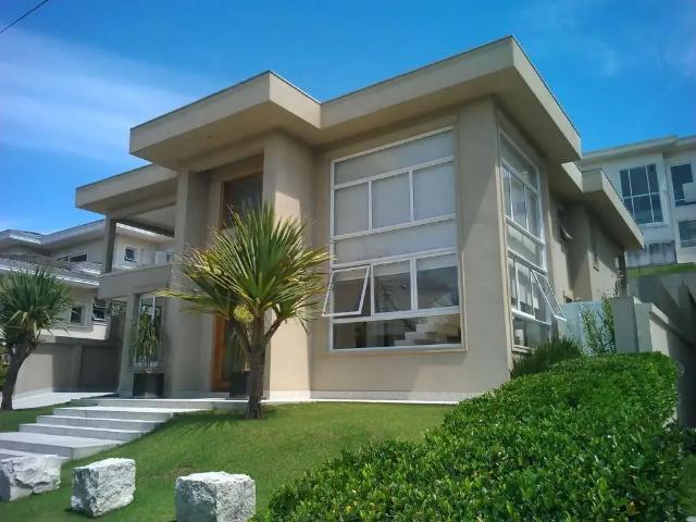 Casa / Sobrado para Venda em Santana de Parnaíba/SP Tamboré 4 Quartos
