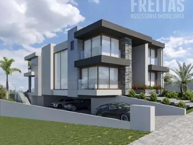 Casa / Sobrado para Venda em Santana de Parnaíba/SP Tamboré 4 Quartos