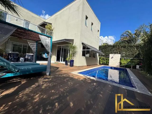Casa / Sobrado para Venda em Santana de Parnaíba/SP Tamboré 4 Quartos