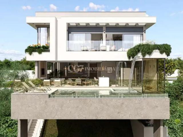 Casa / Sobrado para Venda em Santana de Parnaíba/SP Tamboré 4 Quartos