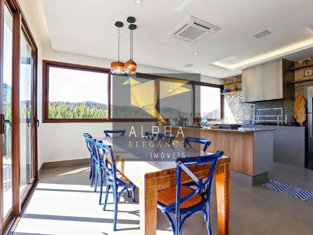 Casa / Sobrado para Venda em Santana de Parnaíba/SP Tamboré 4 Quartos