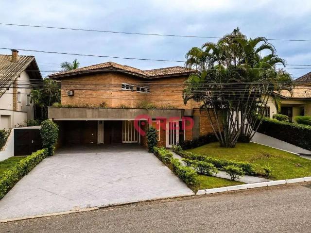 Casa / Sobrado para Venda em Santana de Parnaíba/SP Tamboré 4 Quartos