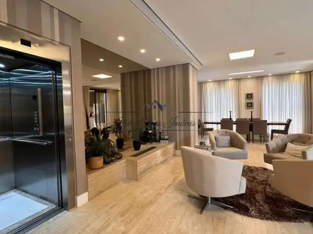 Casa / Sobrado para Venda em Santana de Parnaíba/SP Tamboré 4 Quartos