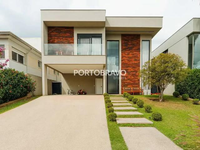 Casa / Sobrado para Venda em Santana de Parnaíba/SP Tamboré 4 Quartos