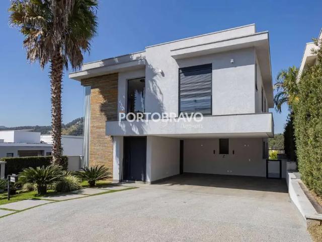 Casa / Sobrado para Venda em Santana de Parnaíba/SP Tamboré 4 Quartos