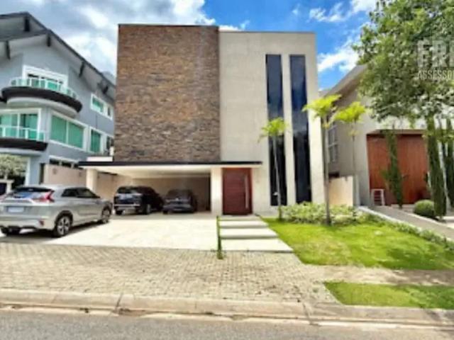 Casa / Sobrado para Venda em Santana de Parnaíba/SP Tamboré 4 Quartos