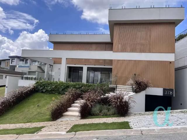 Casa / Sobrado para Venda em Santana de Parnaíba/SP Tamboré 4 Quartos