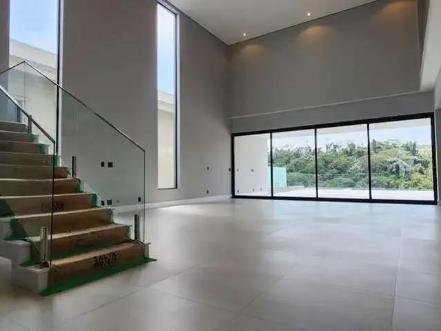 Casa / Sobrado para Venda em Santana de Parnaíba/SP Tamboré 5 Quartos