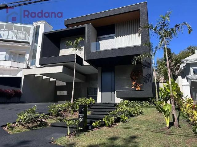 Casa / Sobrado para Venda em Santana de Parnaíba/SP Tamboré 5 Quartos