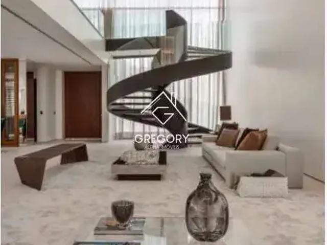 Casa / Sobrado para Venda em Santana de Parnaíba/SP Tamboré 5 Quartos