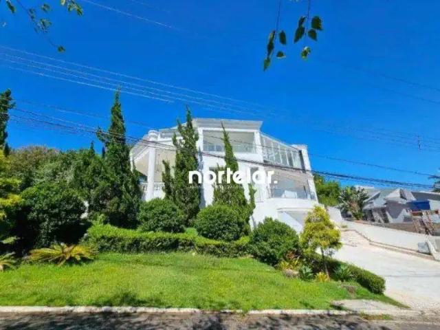 Casa / Sobrado para Venda em Santana de Parnaíba/SP Tamboré 5 Quartos