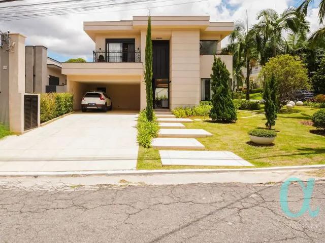 Casa / Sobrado para Venda em Santana de Parnaíba/SP Tamboré 5 Quartos