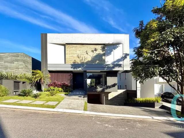 Casa / Sobrado para Venda em Santana de Parnaíba/SP Tamboré 5 Quartos