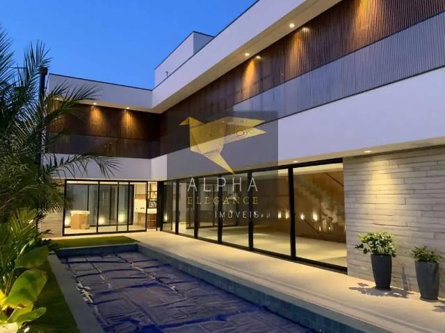 Casa / Sobrado para Venda em Santana de Parnaíba/SP Tamboré 5 Quartos