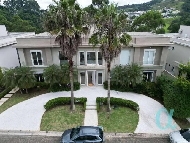 Casa / Sobrado para Venda em Santana de Parnaíba/SP Tamboré 5 Quartos