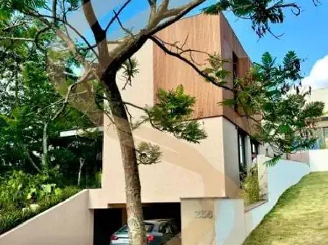 Casa / Sobrado para Venda em Santana de Parnaíba/SP Tamboré 5 Quartos
