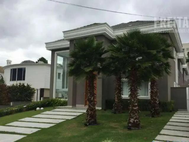 Casa / Sobrado para Venda em Santana de Parnaíba/SP Tamboré 5 Quartos