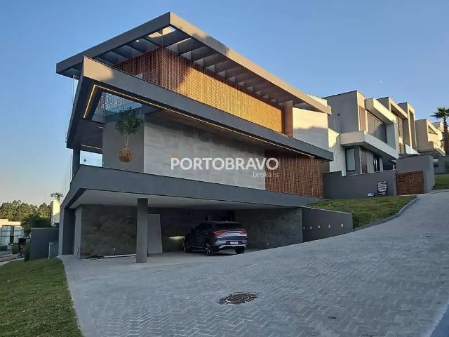 Casa / Sobrado para Venda em Santana de Parnaíba/SP Tamboré 5 Quartos