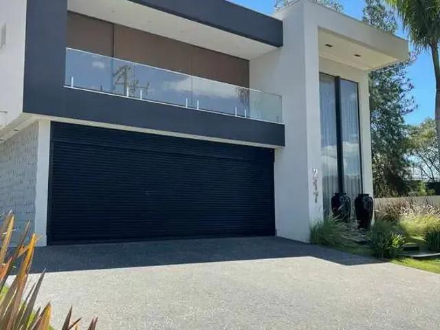 Casa / Sobrado para Venda em Santana de Parnaíba/SP Tamboré 5 Quartos