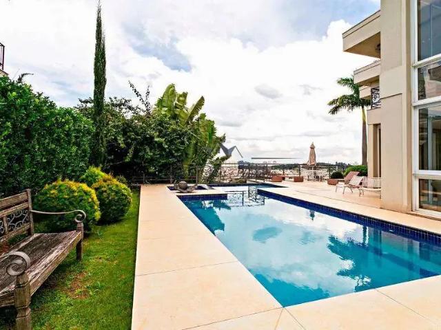 Casa / Sobrado para Venda em Santana de Parnaíba/SP Tamboré 5 Quartos