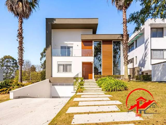 Casa / Sobrado para Venda em Santana de Parnaíba/SP Tamboré 6 Quartos