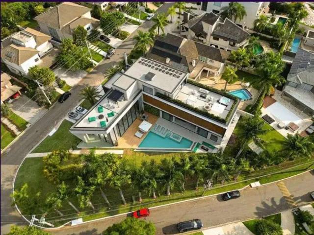 Casa / Sobrado para Venda em Santana de Parnaíba/SP Tamboré 8 Quartos