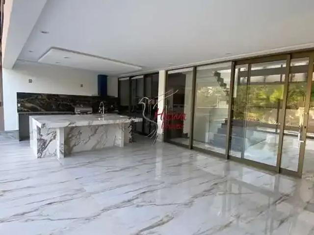 Casa / Sobrado para Venda em Santana de Parnaíba/SP Tamboré 3 Quartos