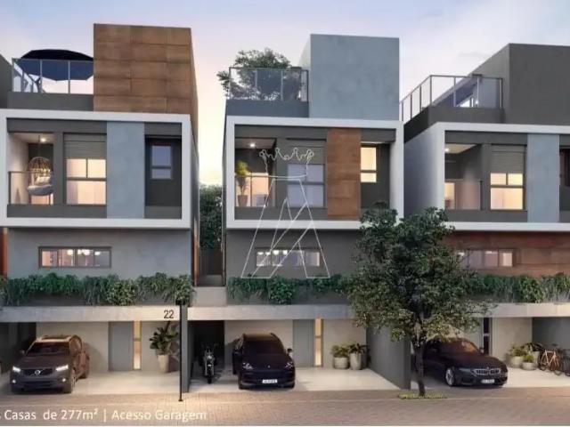 Casa / Sobrado para Venda em Santana de Parnaíba/SP Tamboré 3 Quartos