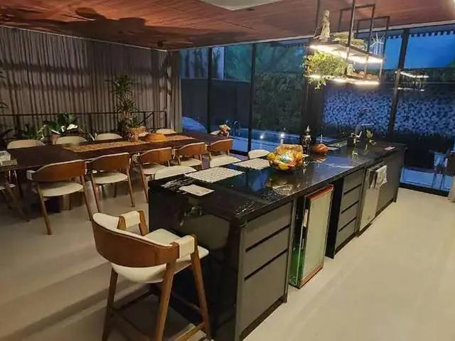 Casa / Sobrado para Venda em Santana de Parnaíba/SP Tamboré 3 Quartos