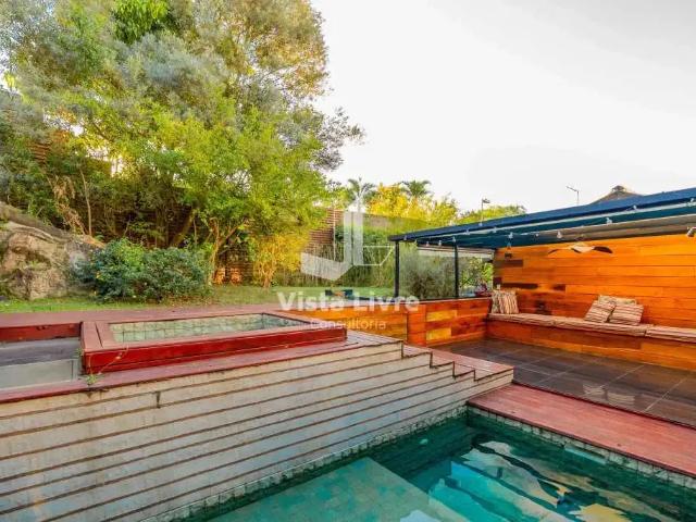 Casa / Sobrado para Venda em Santana de Parnaíba/SP Tamboré 3 Quartos