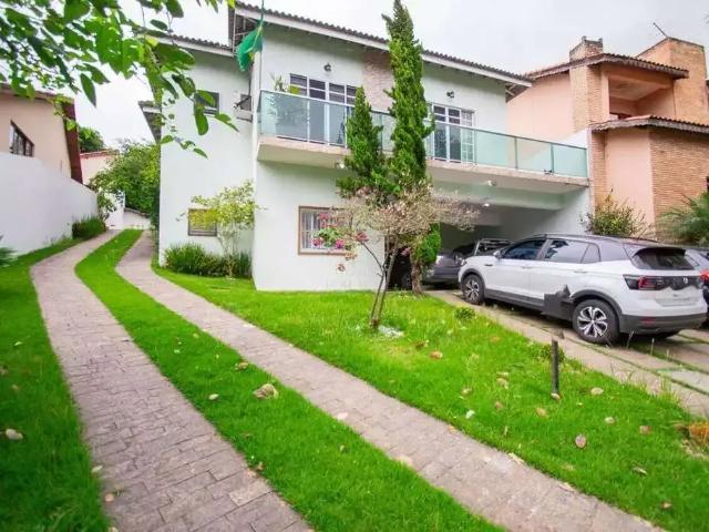 Casa / Sobrado para Venda em Santana de Parnaíba/SP Tarumã 3 Quartos
