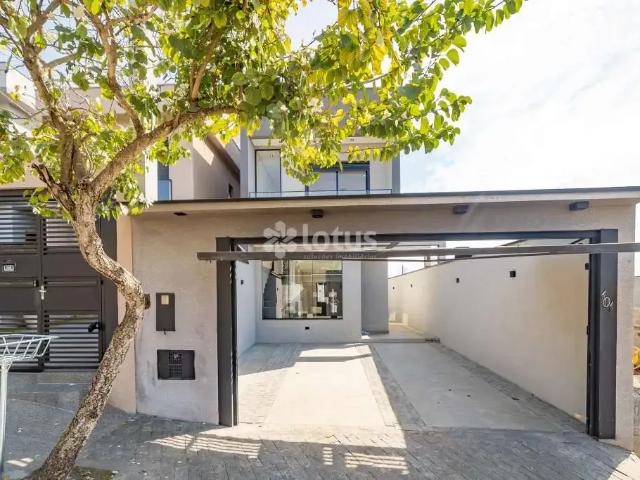Casa / Sobrado para Venda em Santana de Parnaíba/SP Villas do Jaguari 3 Quartos