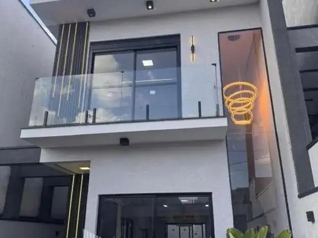 Casa / Sobrado para Venda em Santana de Parnaíba/SP Villas do Jaguari 3 Quartos