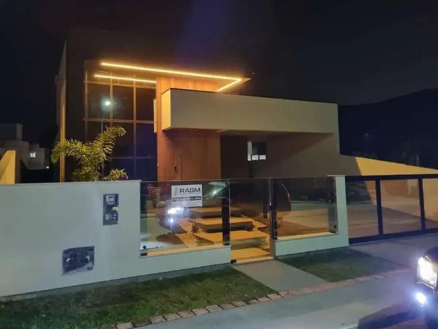 Casa / Sobrado para Venda em Santo Amaro da Imperatriz/SC Centro 3 Quartos
