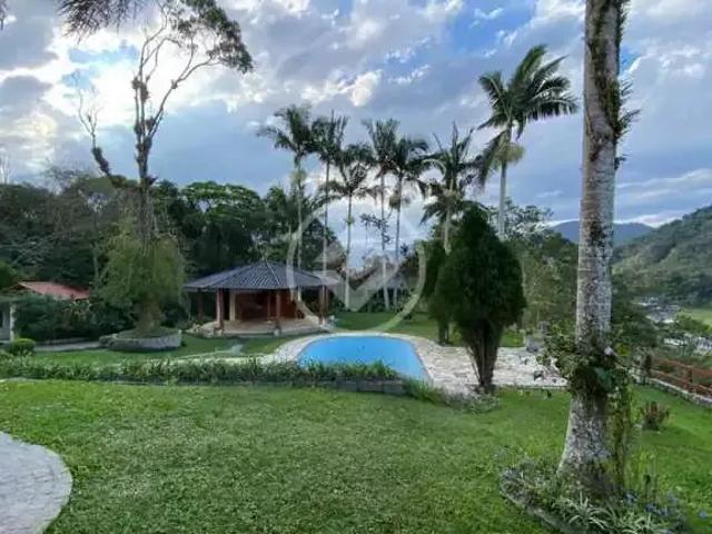 Casa / Sobrado para Venda em Santo Amaro da Imperatriz/SC Centro 3 Quartos